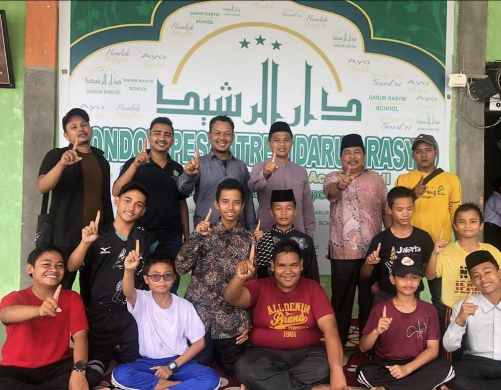 Dua Santri Pondok Pesantren Darur Rasyid Silatong Wakili Provinsi Aceh ...